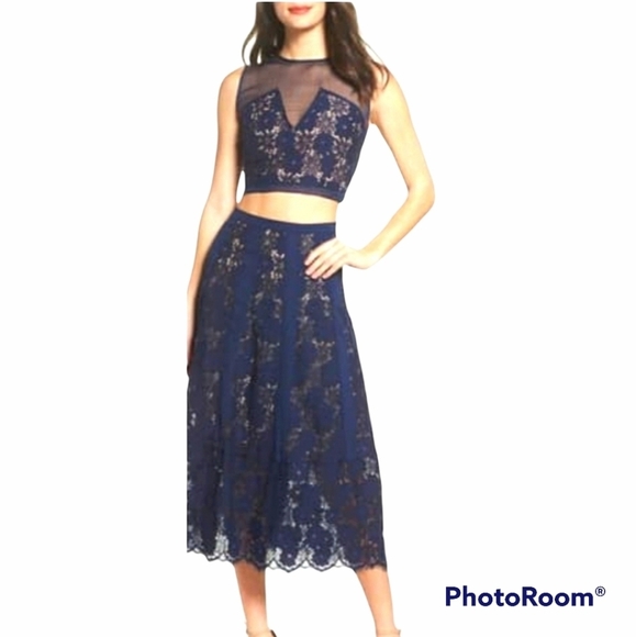 foxiedox | Dresses | Nwt Foxiedox Atiqah 2 Peice Navy Lace Midi Dress ...